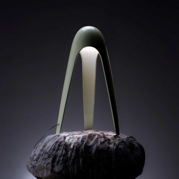 Cyborg table lamp - Lampefeber